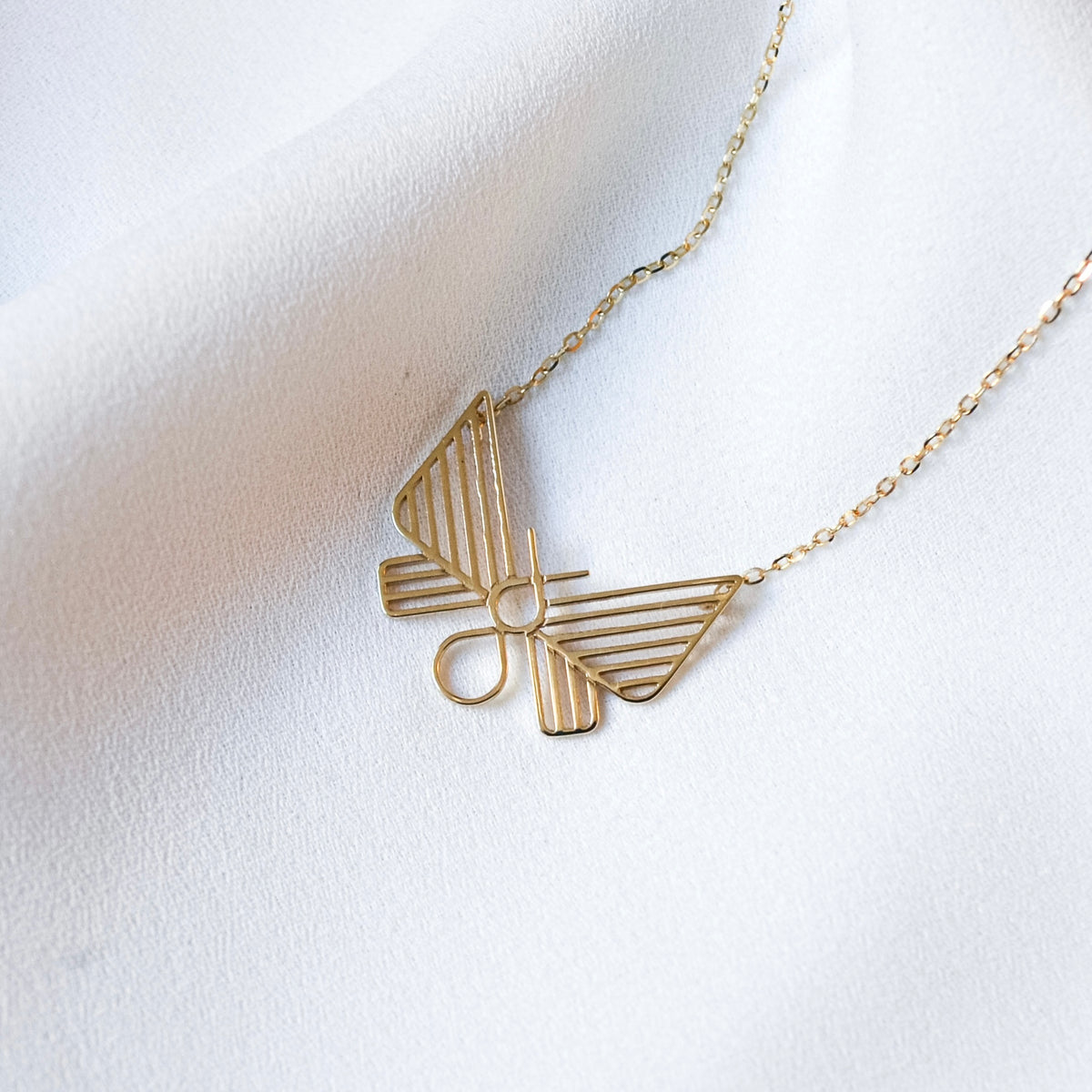 Fluttery Butterfly – Rãy Designs Studio
